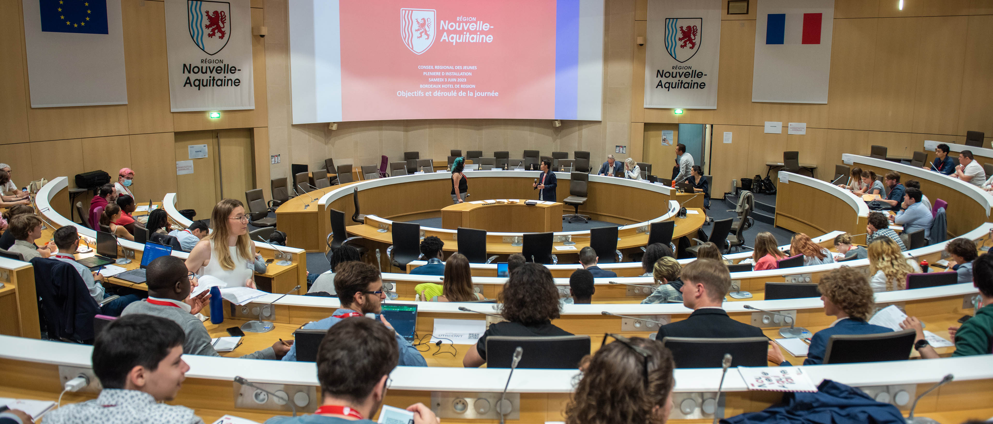 Premiers pas pour le Conseil régional des jeunes de Nouvelle-Aquitaine ...